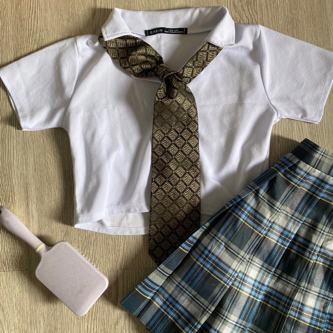 School Girl Fit / High school outfit / plaid skirt /white blouse, Women ...