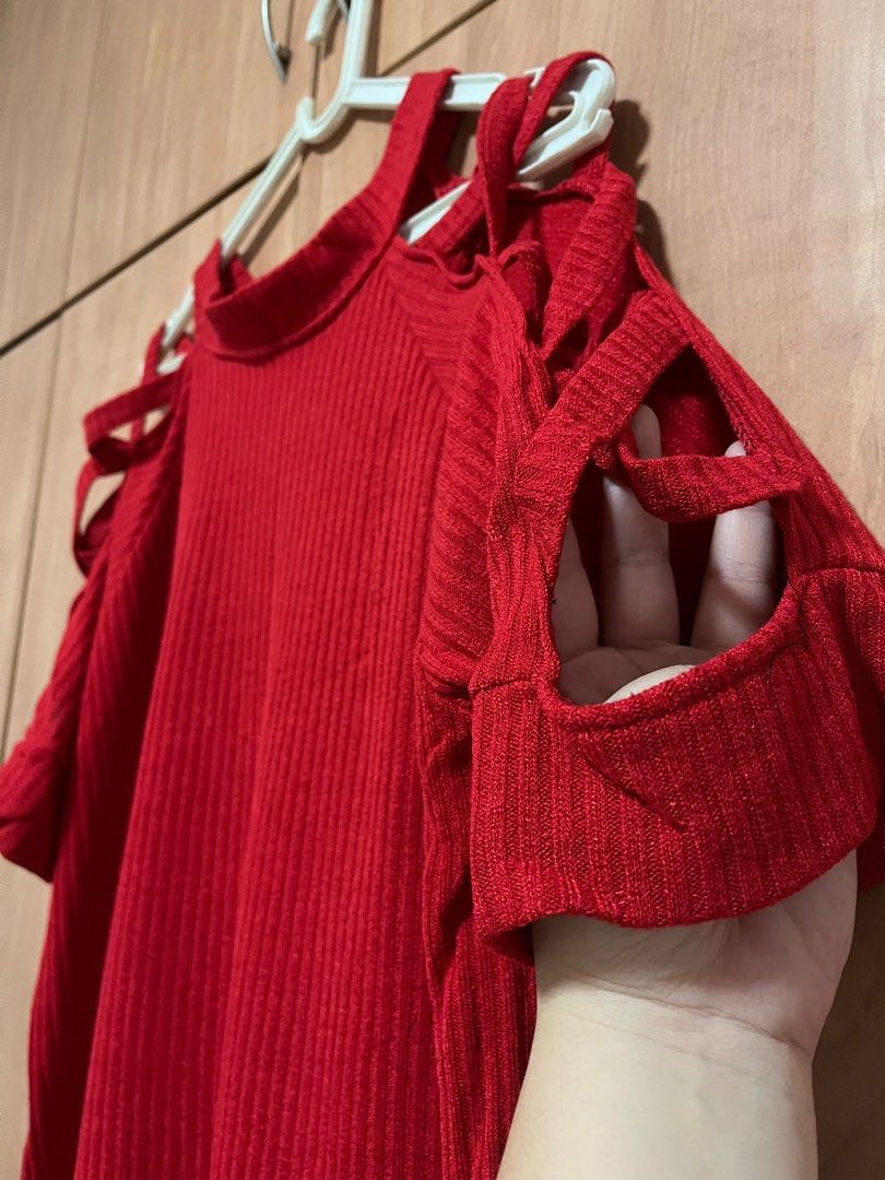 Second Hand Top, Women's Fashion, Tops, Other Tops on Carousell