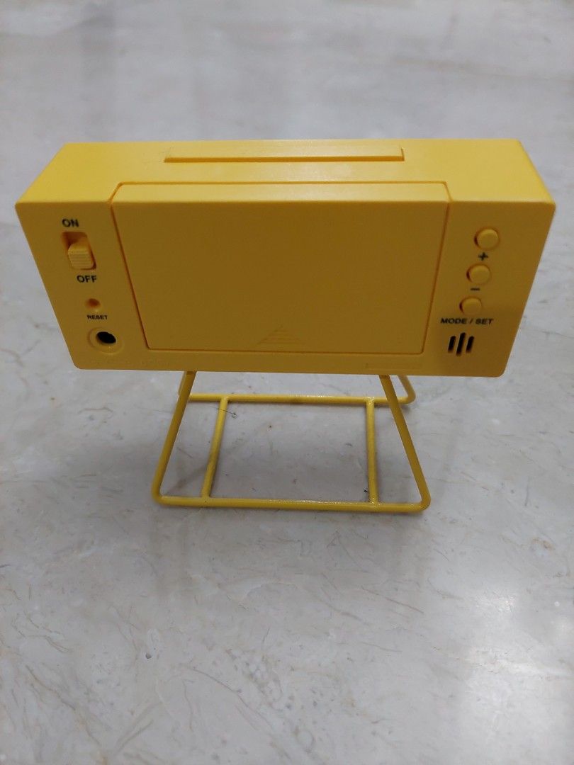 Shikoku Marathon Clock mini, Furniture & Home Living, Home Decor ...