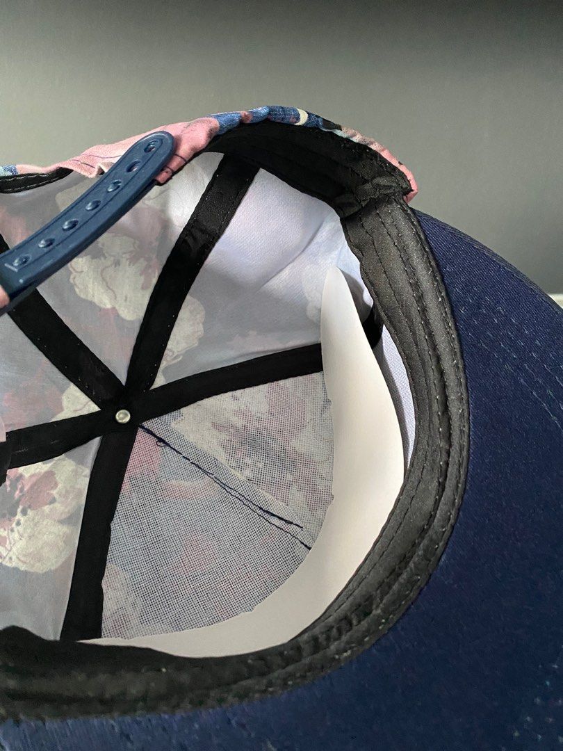 Snapback Cap, Men's Fashion, Watches & Accessories, Caps & Hats on Carousell