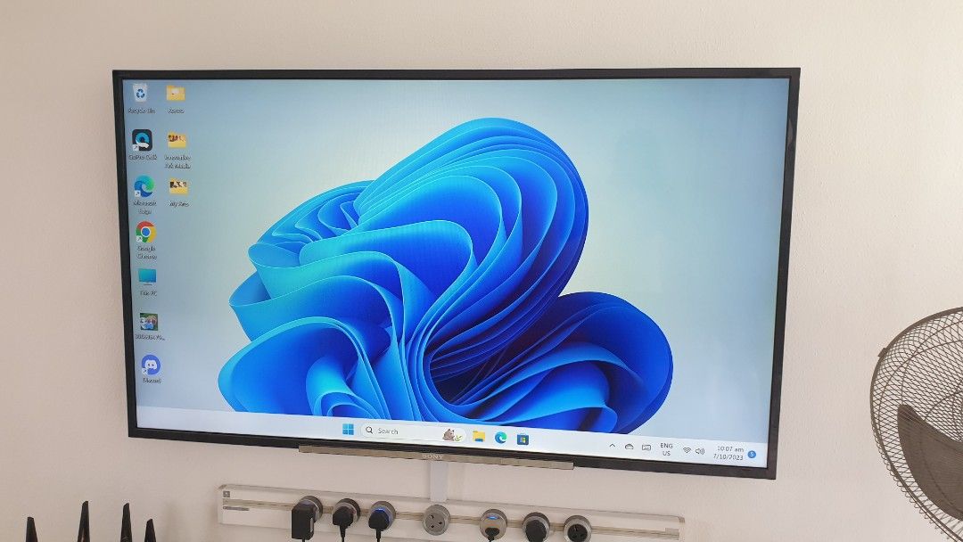 SONY 70 INCH TV, TV & Home Appliances, TV & Entertainment, TV on Carousell