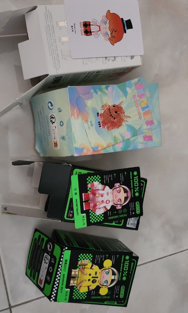 Space molly v2, Hobbies & Toys, Toys & Games on Carousell