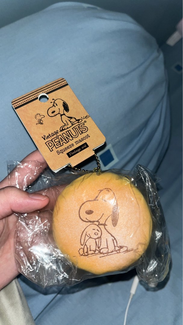 squishy snoopy bun ibloom snoopy bun squishy, Hobbies & Toys, Toys ...