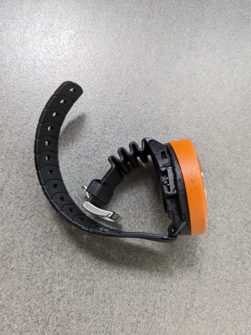 Suunto zoop dive watch, Sports Equipment, Other Sports Equipment and ...