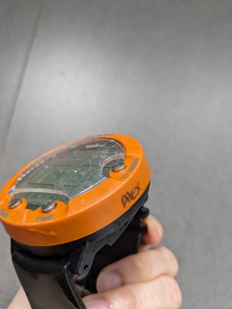 Suunto zoop dive watch, Sports Equipment, Other Sports Equipment and ...