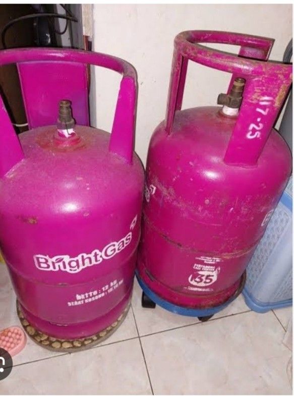 Tabung gas 12kg berat 15.1kg kosong, Kitchen & Appliances di Carousell