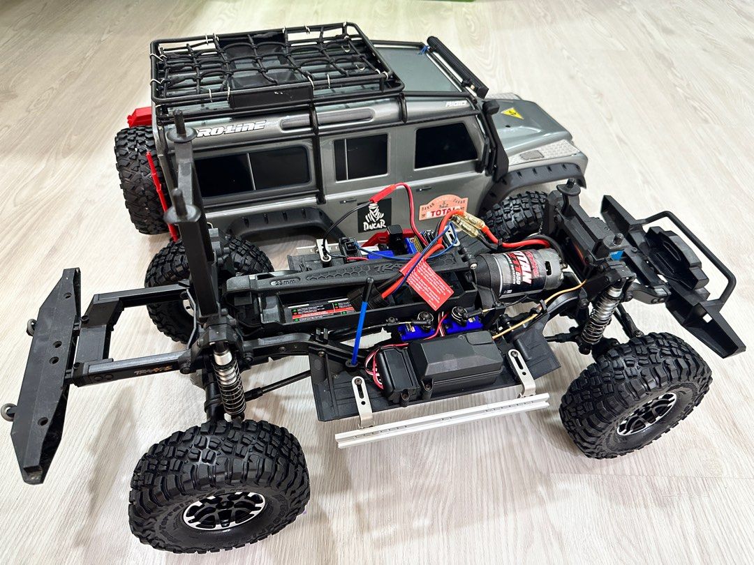 Traxxas TRX4 Defender, Hobbies & Toys, Toys & Games on Carousell