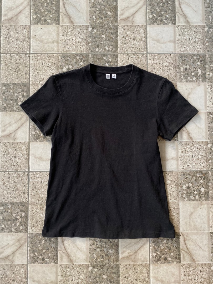 UNIQLO BASIC TOP, Women's Fashion, Tops, Shirts on Carousell