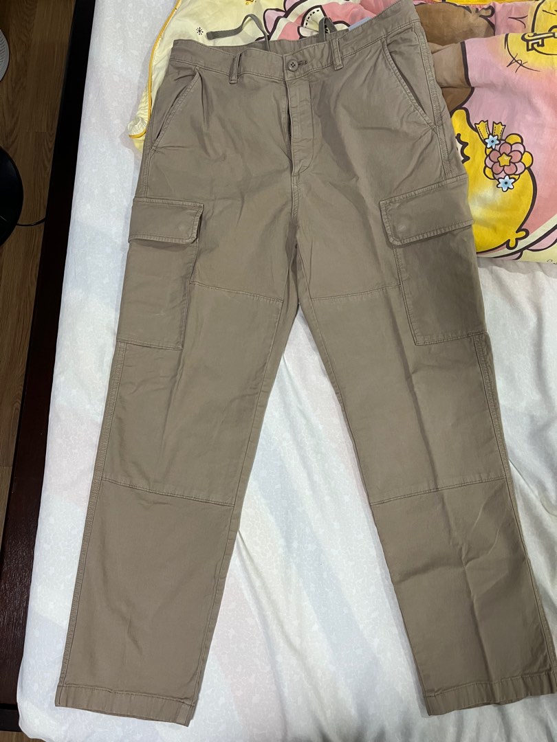Uniqlo Cargo Pants, Men's Fashion, Bottoms, Trousers on Carousell