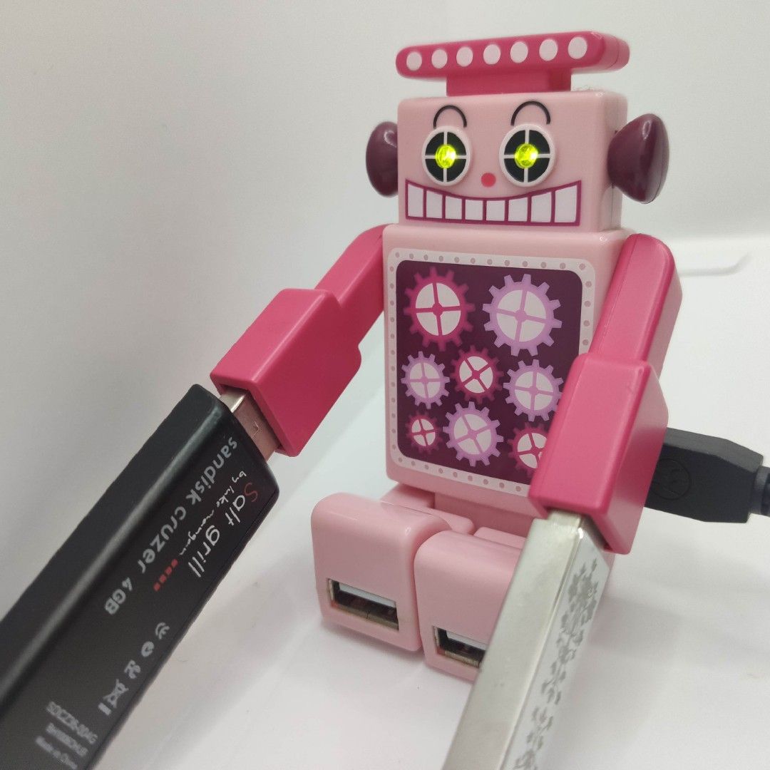 USB hub pink robot Tapas, Computers & Tech, Parts & Accessories, Other ...