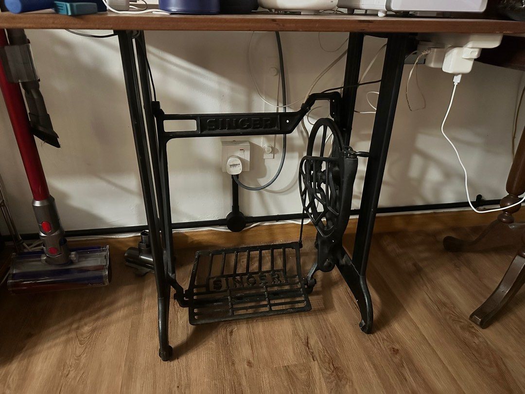 Vintage Singer sewing machine leg with lacquered plywood top, Furniture ...