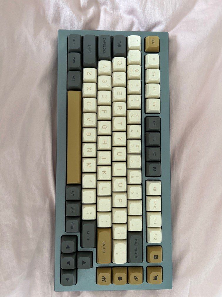75% Custom Mechanical Keyboard, Computers & Tech, Parts & Accessories ...
