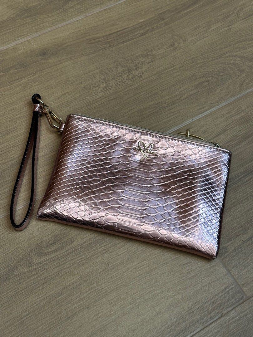 AUTHENTC Victoria Secret Pouch (VS Pouch), Women's Fashion, Bags ...