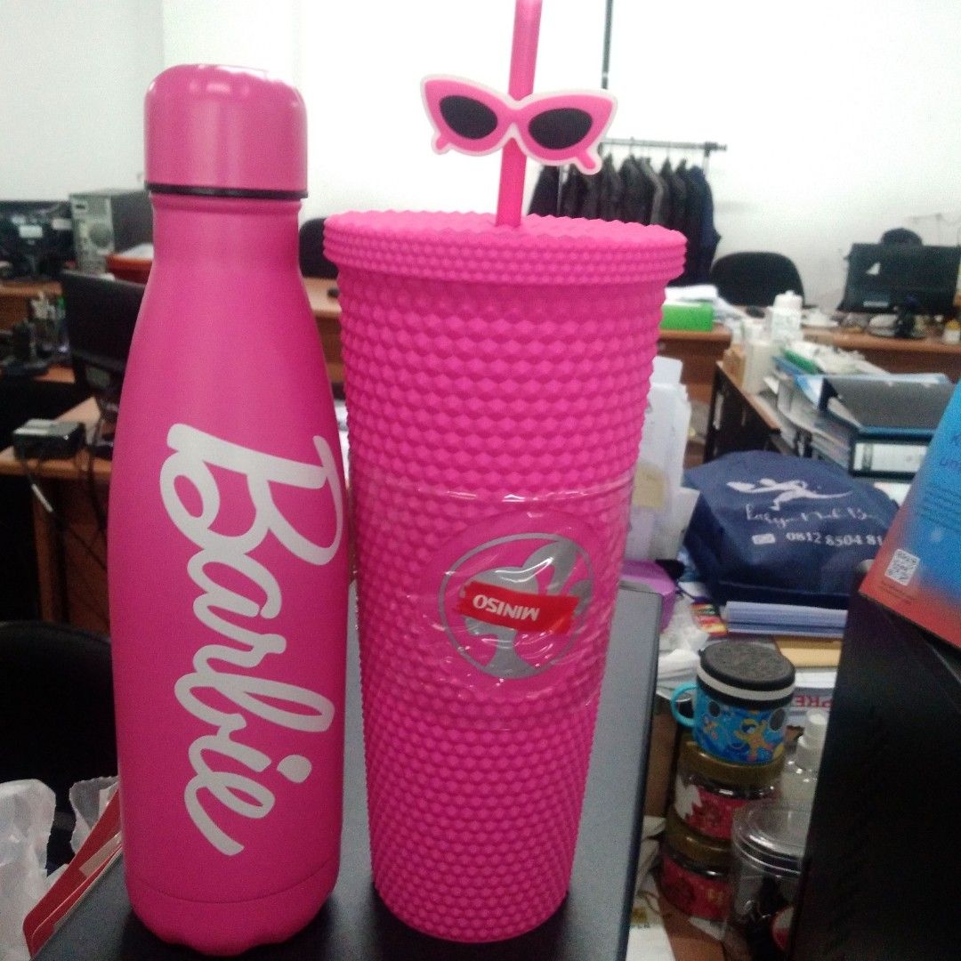 Botol Minum Miniso x Barbie, Kitchen & Appliances di Carousell
