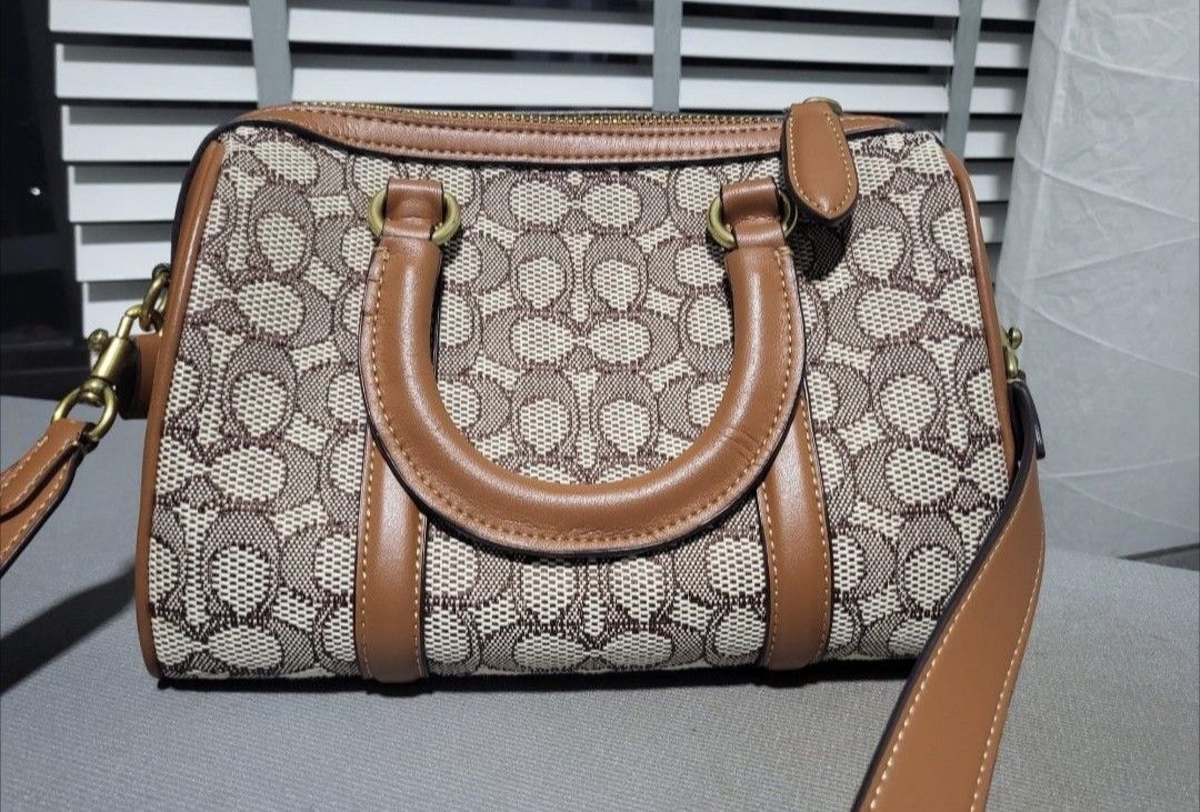 Coach RUBY SATCHEL 25 IN SIGNATURE TEXTILE JACQUARD, Luxury, Bags ...