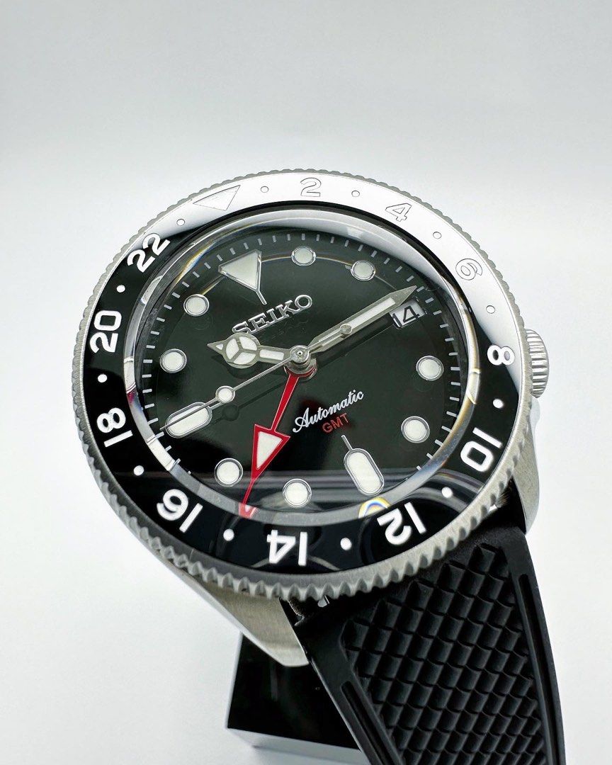 Custom Seiko Mod Black SKX013 38mm GMT automatic Watch, Hobbies & Toys ...