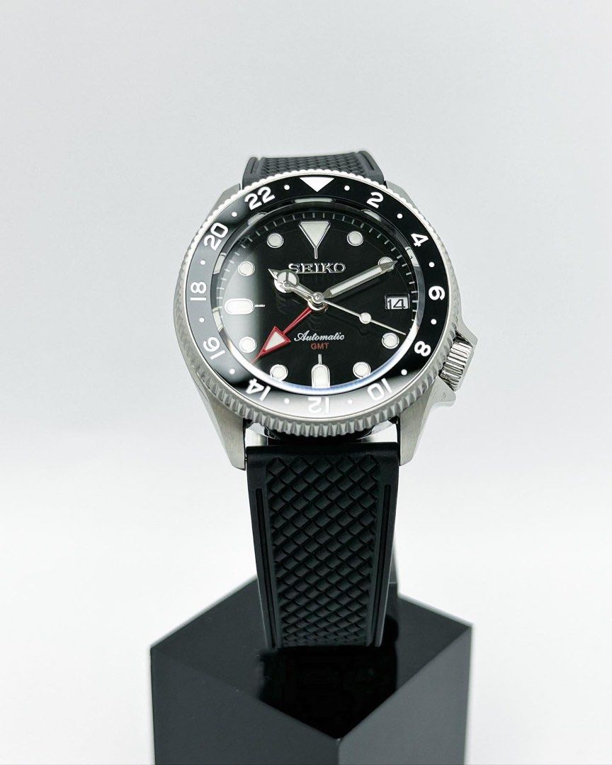 Custom Seiko Mod Black SKX013 38mm GMT automatic Watch, Hobbies & Toys ...