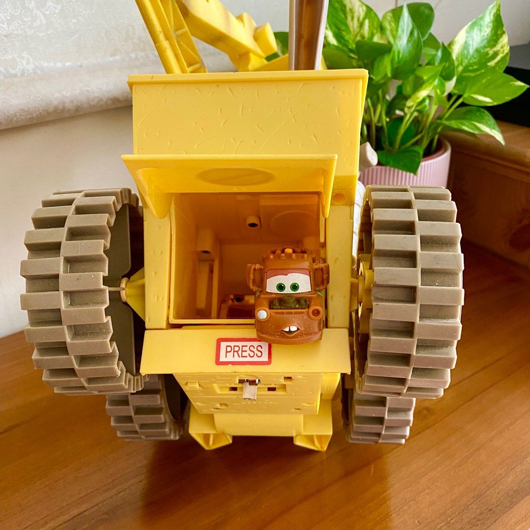 Disney movie / Cars /Screaming Banshee with Mater, Hobbies & Toys, Toys ...