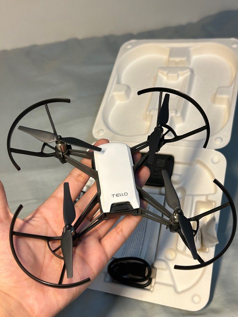 DJI Ryze Tello Drone, Photography, Drones on Carousell