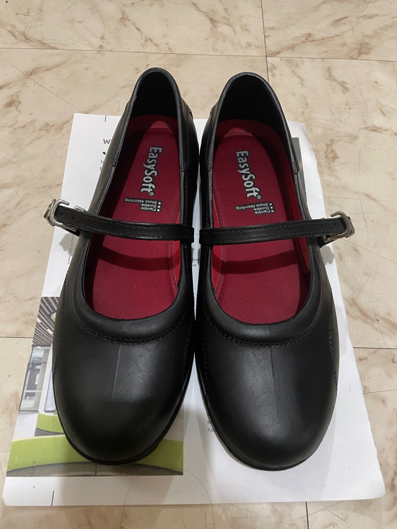 Easysoft black strapped shoes, Women's Fashion, Footwear, Flats ...