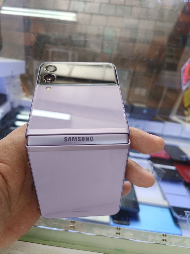 Galaxy Z Flip 3 Lavender 256GB, Mobile Phones & Gadgets, Mobile Phones ...
