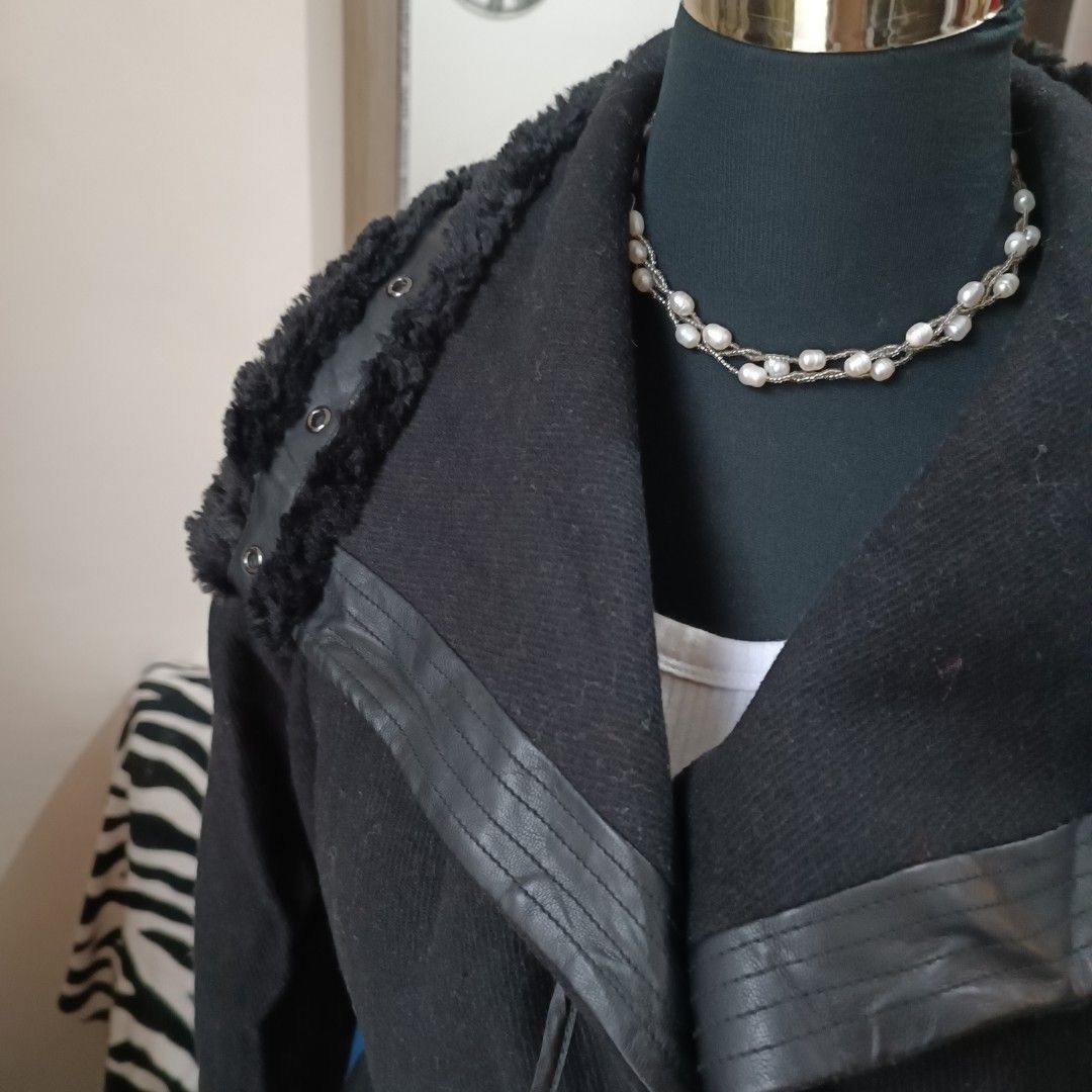 Guess Winter Jacket, Women's Fashion, Coats, Jackets and Outerwear on ...