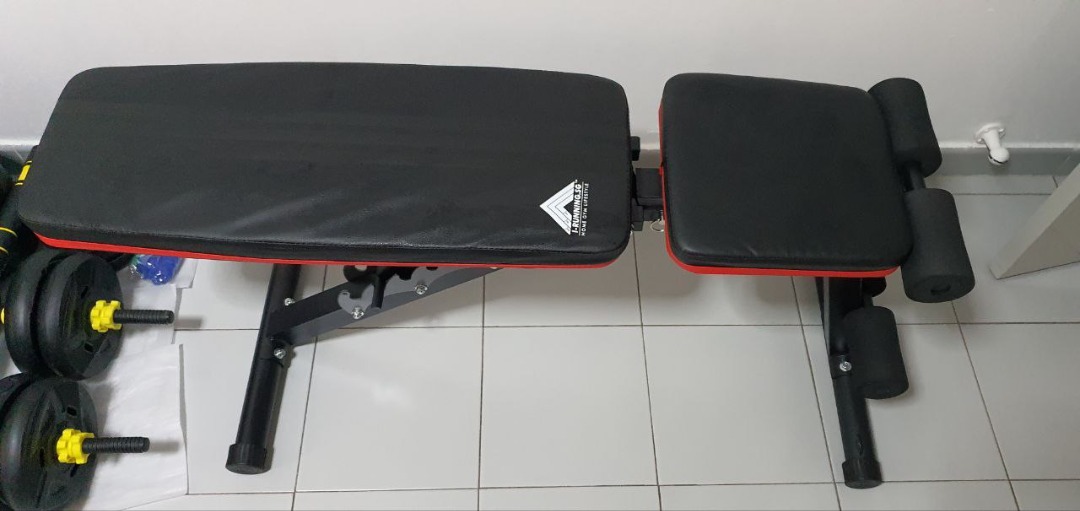 Gym workout bench press (foldable), Sports Equipment, Exercise ...