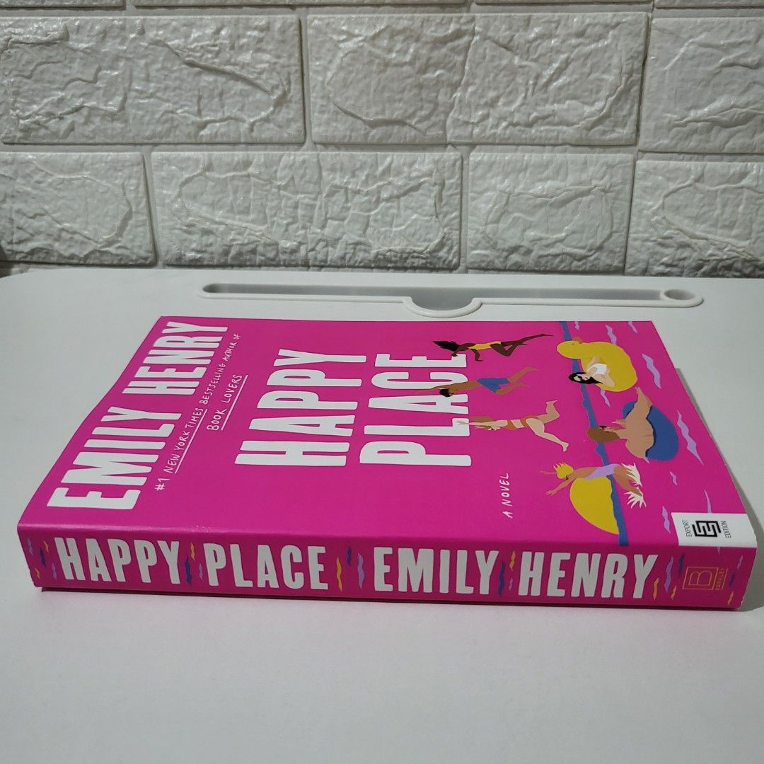 Happy Place Emily Henry, Hobbies & Toys, Books & Magazines, Fiction ...