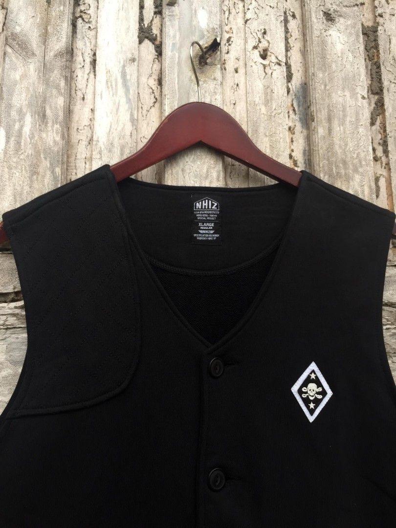 Izzue x Neighborhood Tokyo Vest Cardigan Essentials, Men's Fashion ...