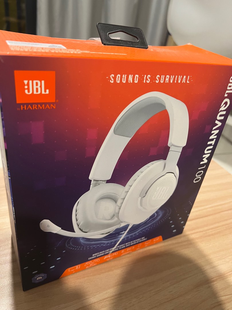 JBL Quantum 100 headphones, Audio, Headphones & Headsets on Carousell