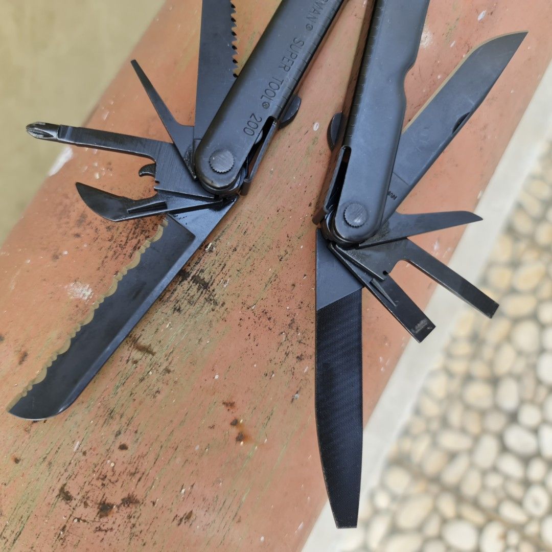 Leatherman Super Tool supertool 200 Black Oxide multitool wave charge ...