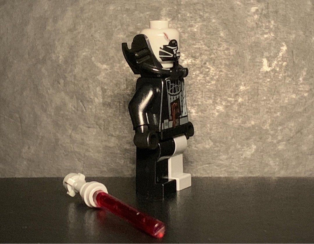 Lego Minifigures Star Wars Darth Vader Battle Damaged (2008) sw0180 ...
