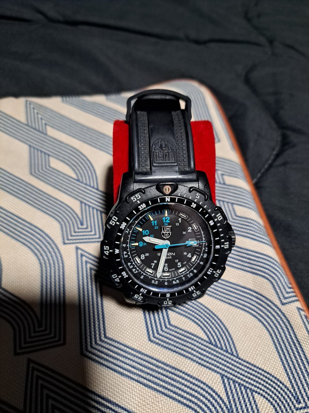 LUMINOX RECON 880O SERIES, Luxury, Watches on Carousell