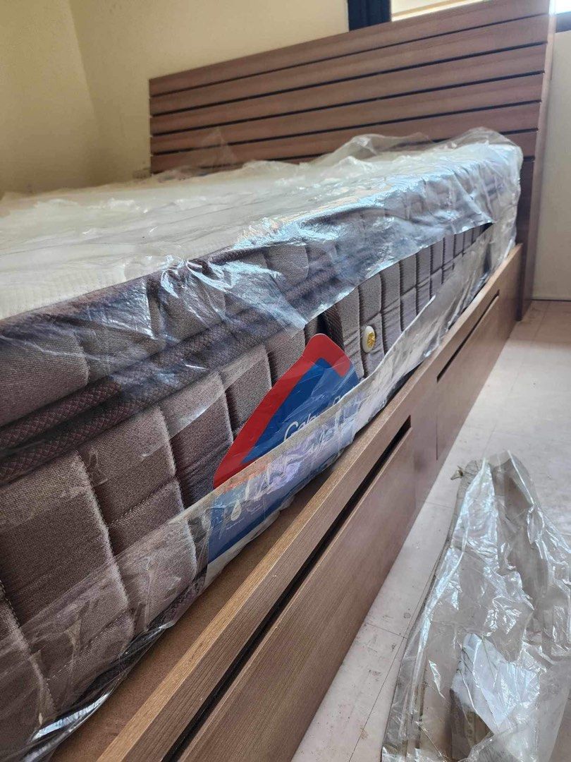 MANDAUE QEEN SIZED BED FRAME AND MATRESSES, Furniture & Home Living ...