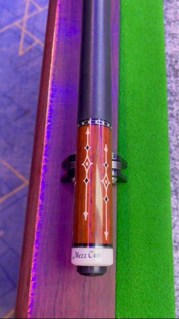 Mezz EC7-J2 RARE, Sports Equipment, Sports & Games, Billiards & Bowling on Carousell