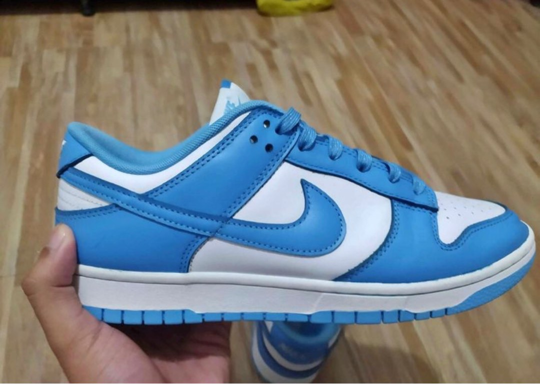 Nike dunk low UNC blue 9.5M (batch VT), Men's Fashion, Footwear ...