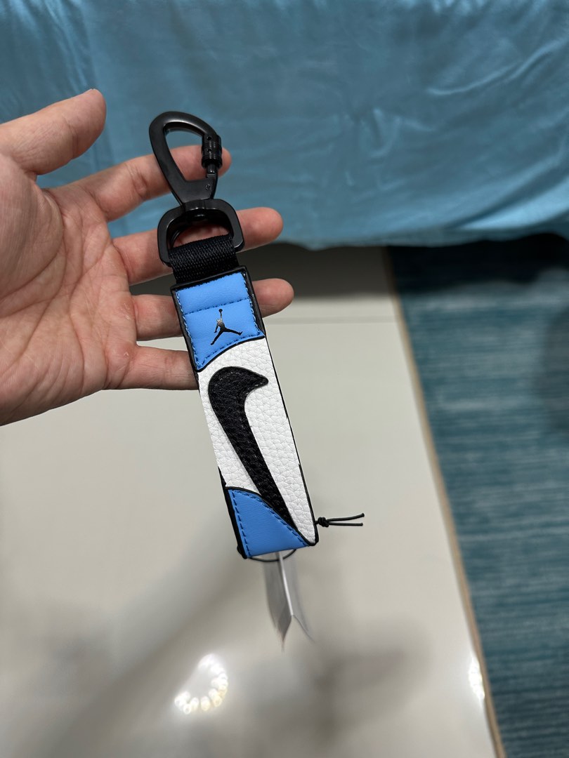 Nike Jordan Trophy Key Holder/ Keychain, Men's Fashion, Watches ...