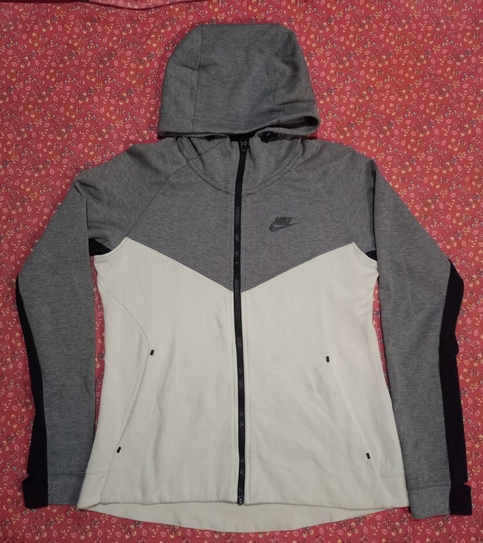 NIKE TECH FLEECE SPORTS WEAR, Women's Fashion, Coats, Jackets and ...