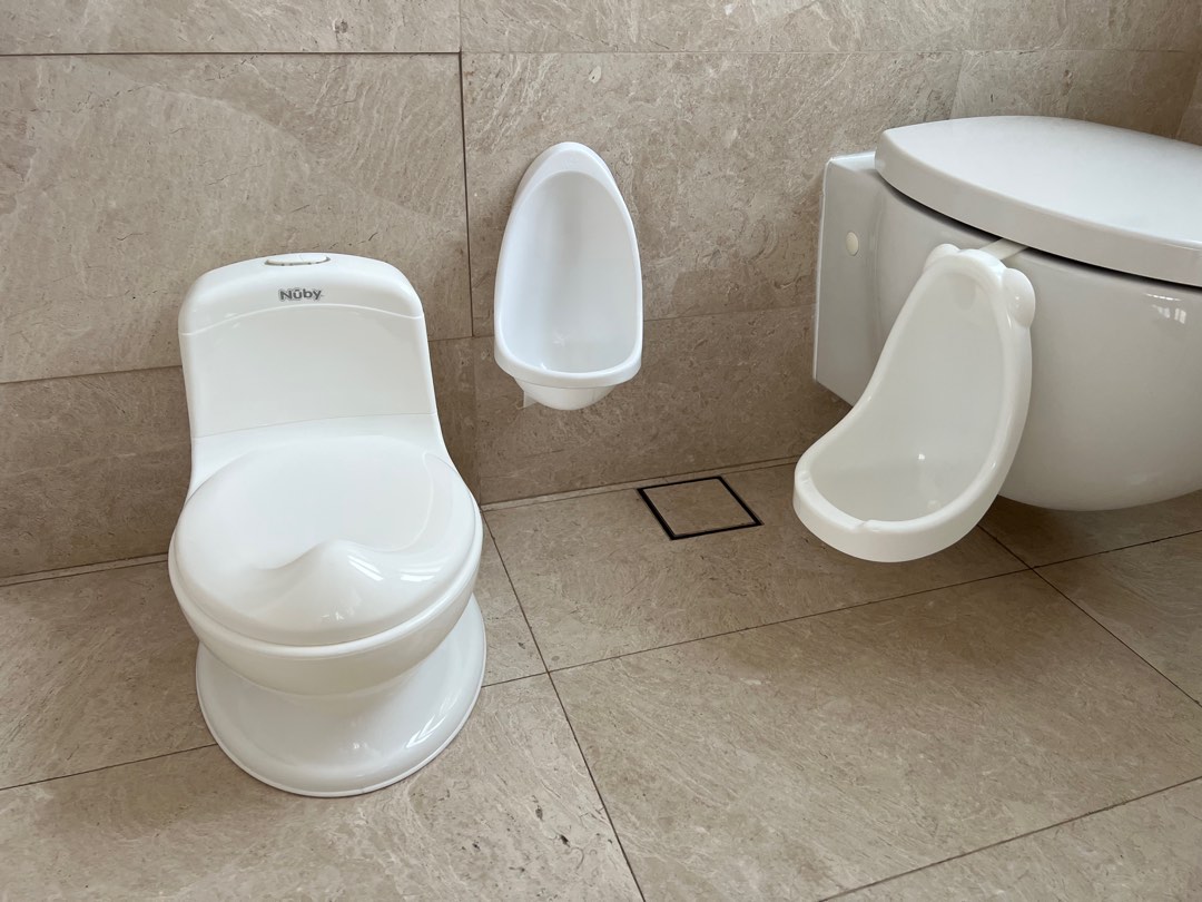 Nuby My Real Potty Baby Frog Wall WC Urinals, Babies & Kids, Bathing ...