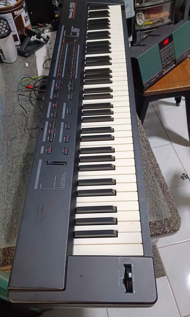 Roland 76keys keyboard controller, Hobbies & Toys, Music & Media ...
