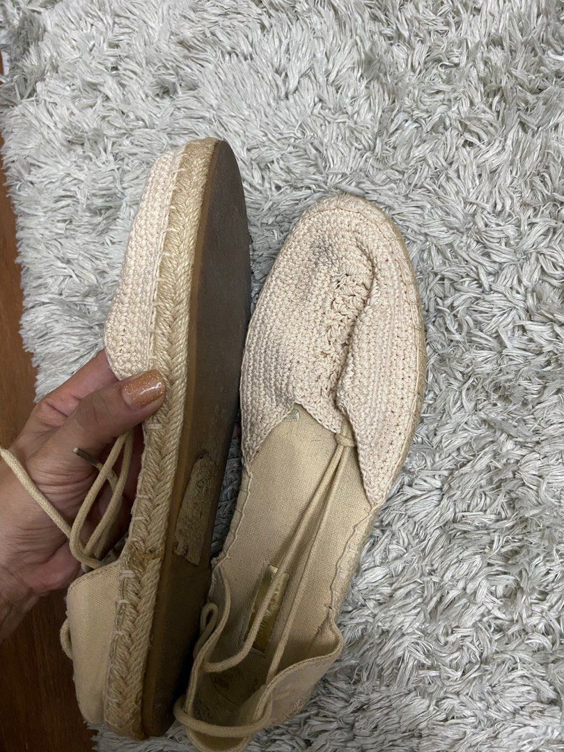 Sandls gladiator, Women's Fashion, Footwear, Flats & Sandals on Carousell