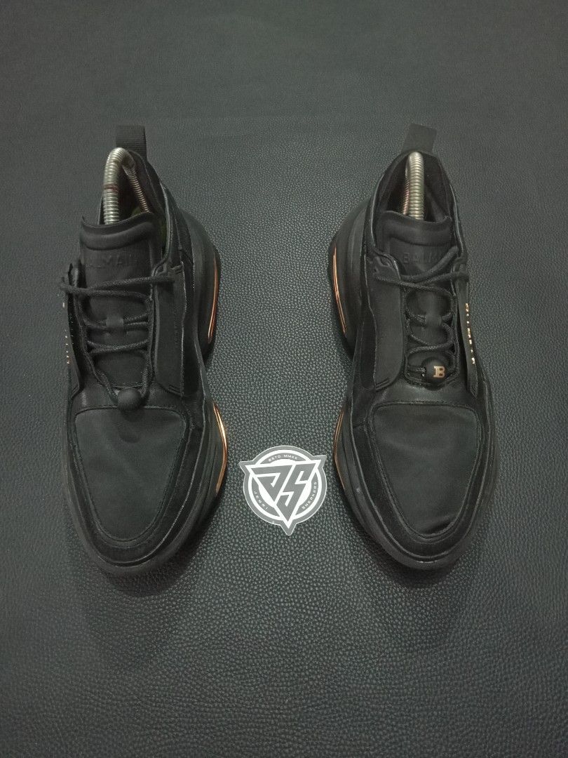 Sepatu Balmain Paris, Fesyen Pria, Sepatu , Sneakers di Carousell