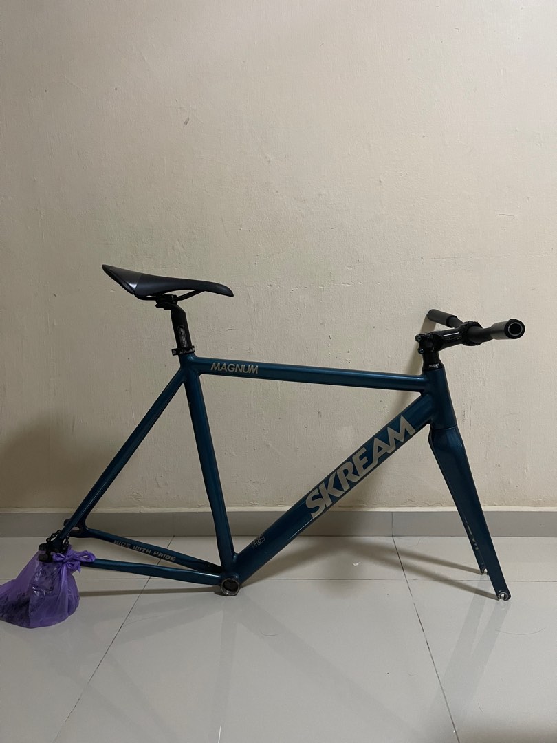 Skream magnum, Sports Equipment, Bicycles & Parts, Parts & Accessories on Carousell