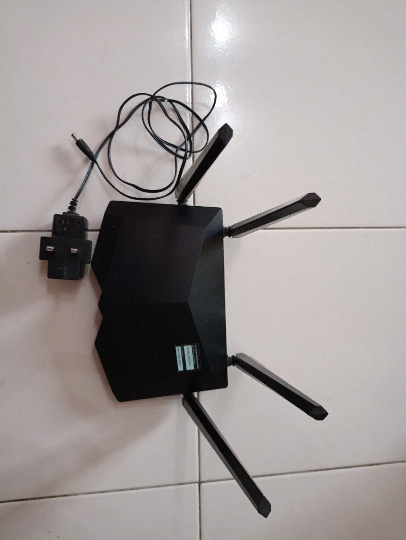 Tenda AC6 router, Computers & Tech, Parts & Accessories, Networking on Carousell