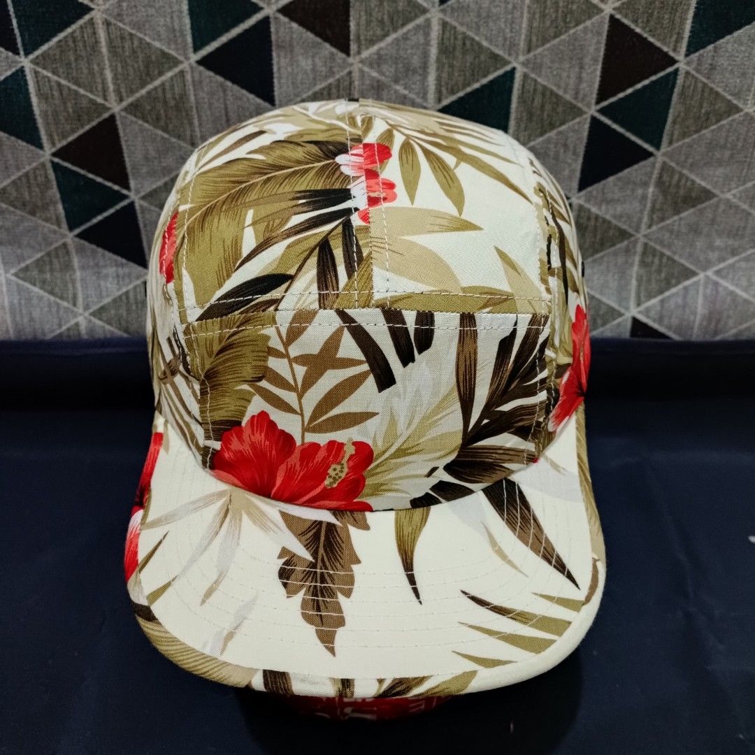 Topi 5 panel Skena, Fesyen Wanita, Aksesoris di Carousell