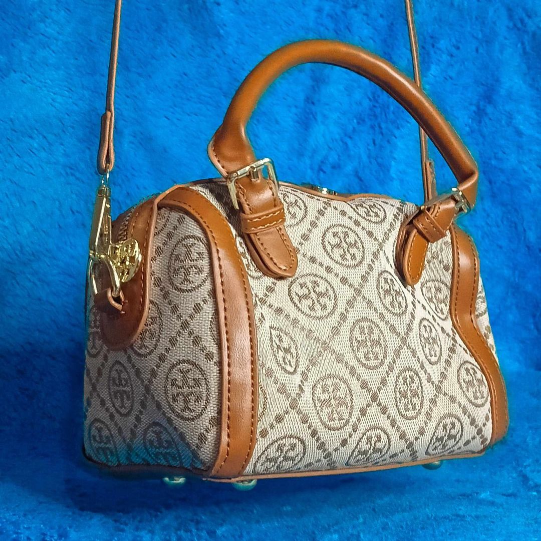 Tory Burch Doctor’s Bag, Luxury, Bags & Wallets on Carousell