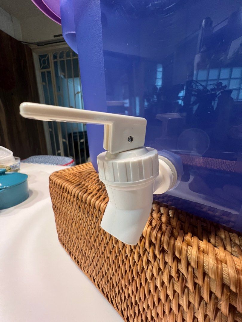 Tupperware Outdoor Cooler / Cooler / Water Dispenser (Genuine Brand ...