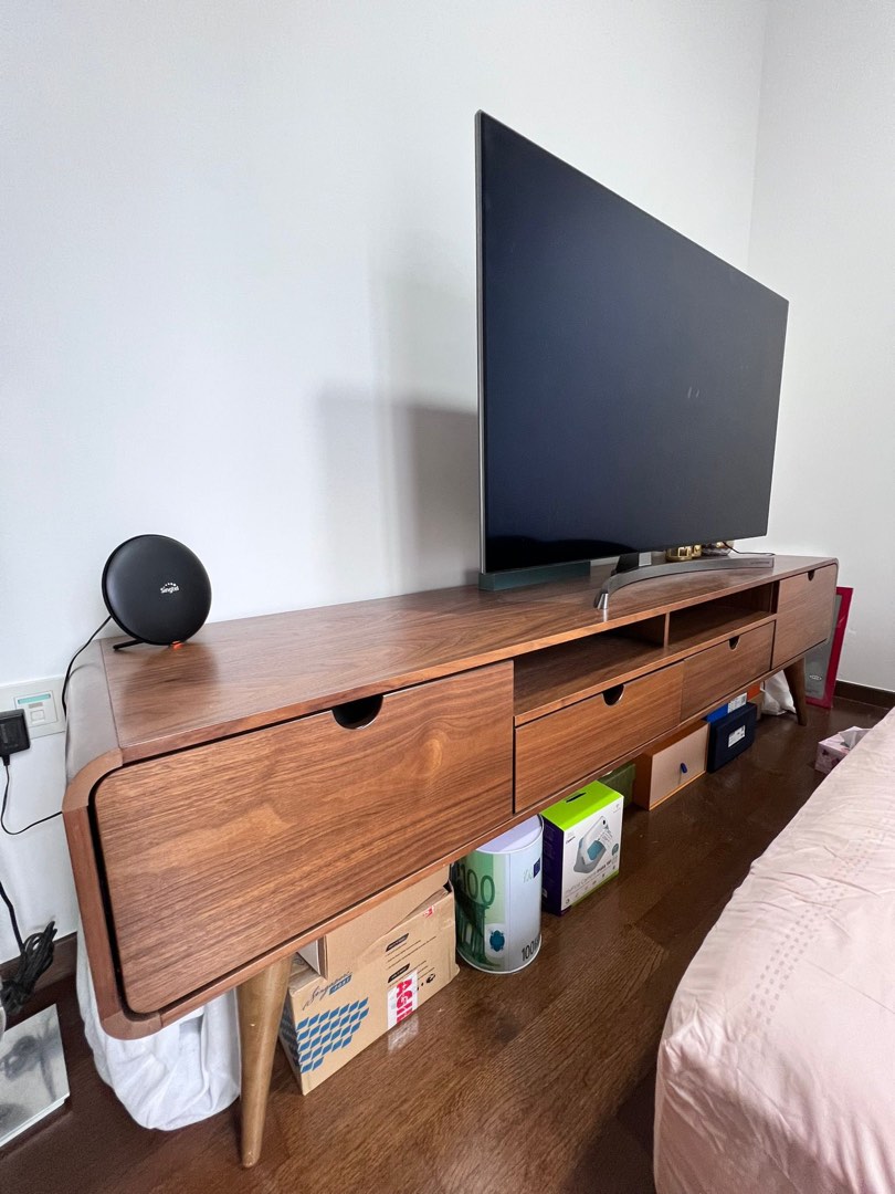 TV Console, Furniture & Home Living, Furniture, TV Consoles on Carousell