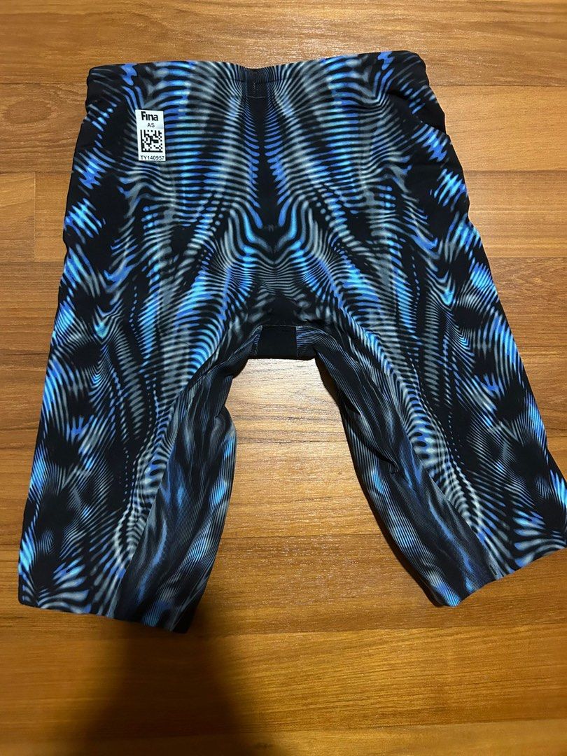 TYR competition fina trunks, Men's Fashion, Activewear on Carousell