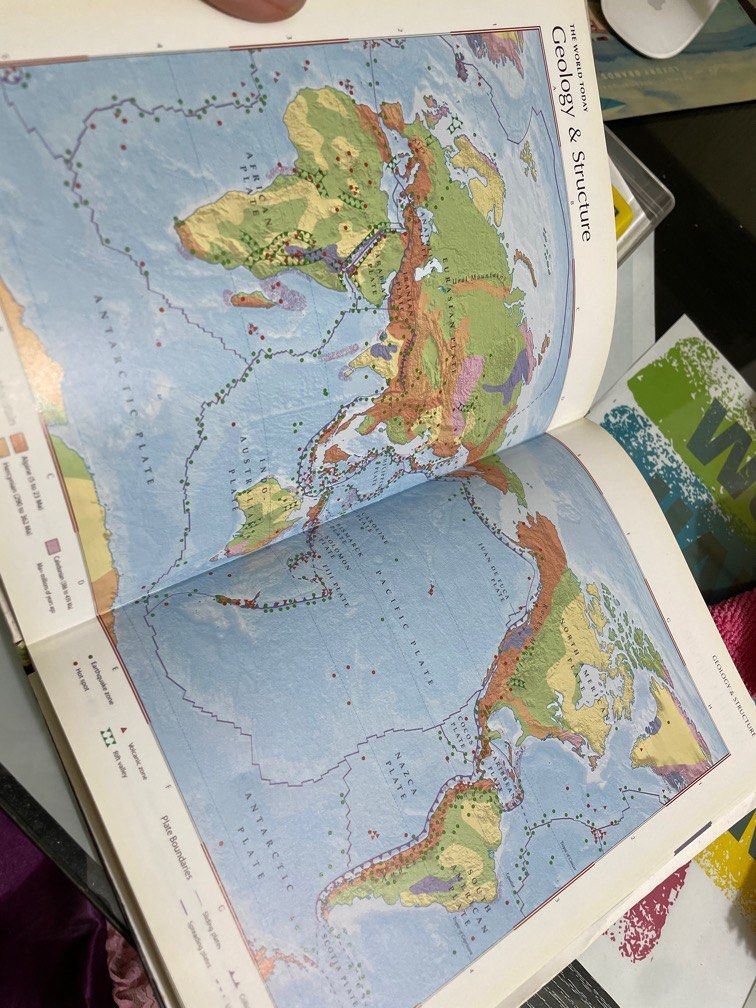 World atlas book, Hobbies & Toys, Books & Magazines, Travel & Holiday ...